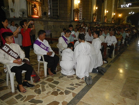 Maundy Thursday History, Facts & the Holy Week | Study.com