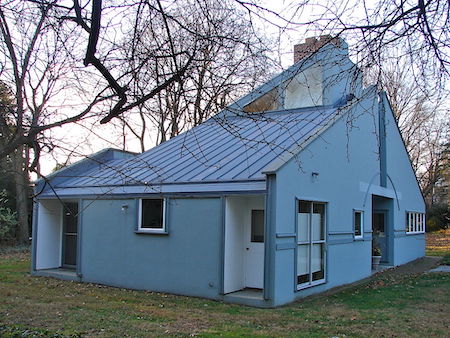 Robert Venturi | Overview, Architecture & Buildings | Study.com