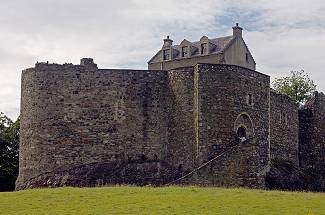 Dunstaffnage Castle: History & Chapel | Study.com
