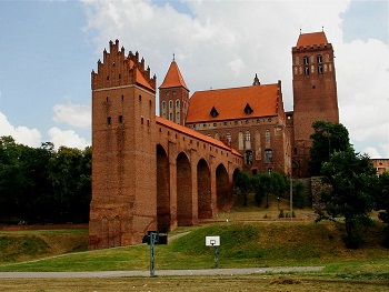 Polish Gothic Architecture: History & Characteristics | Study.com