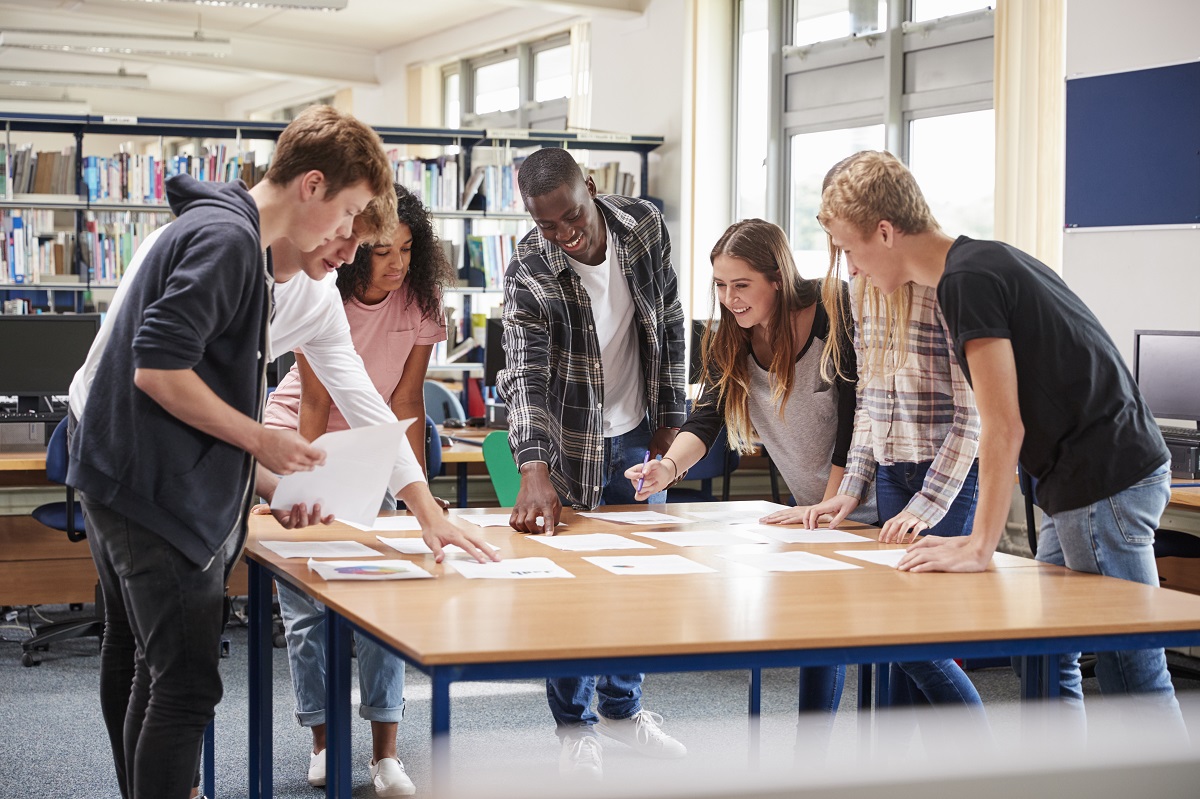 How to Get Leadership Experience While You're Still a College Student ...
