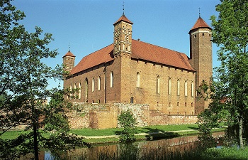 Polish Gothic Architecture: History & Characteristics | Study.com