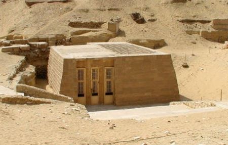 Egyptian Pyramids History, Types & Symbolism - Video & Lesson ...