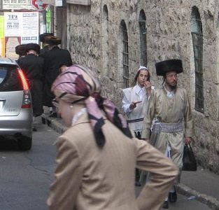 Religious Garments | Importance, Types & Facts | Study.com