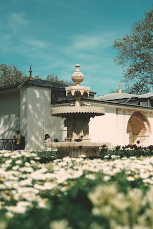 Topkapi Palace Characteristics, History & Architect | Study.com