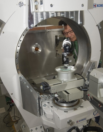 Amorphous Solid | Definition, Characteristics & Examples - Lesson | Study.com