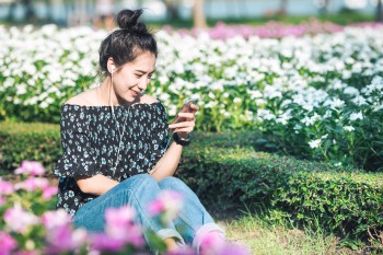 Want to Earn College Credit This Summer Using Your Phone? Here's How ...