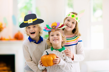 6 Fun Thanksgiving Activities to Help Kids Show What They're Thankful ...