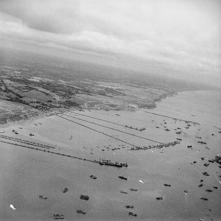 Mulberry Harbours Development, Function & Facts | Study.com