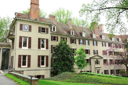 The Du Pont Family | Company & Estate | Study.com