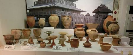 Jomon vs. Yayoi | People & Pottery | Study.com